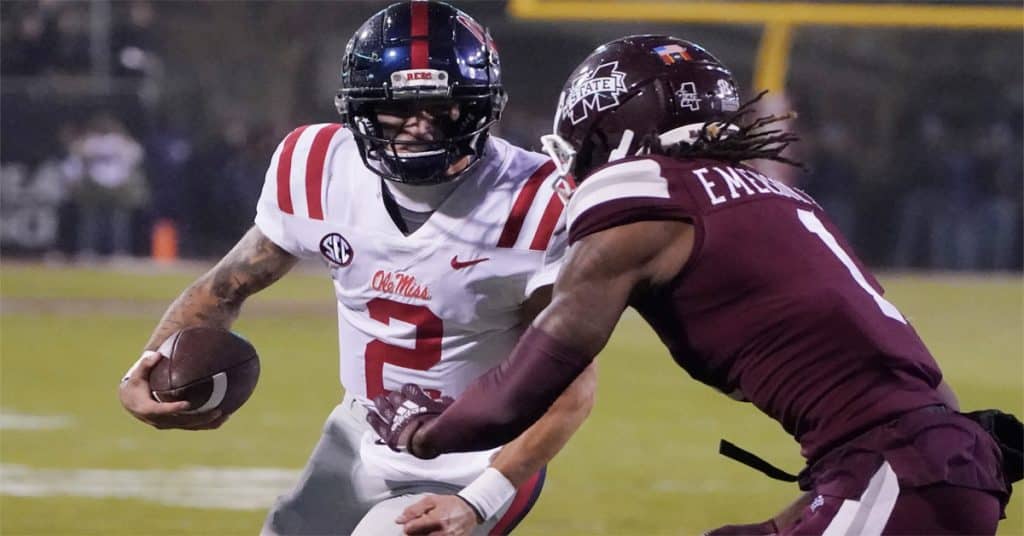 15 Greatest College Football Players Ever - Campus Insiders